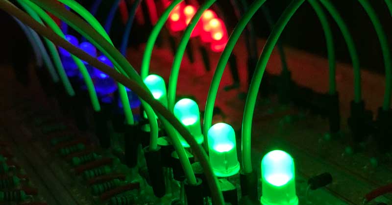 Building a 4-bit adder from transistors - Alexander Richter